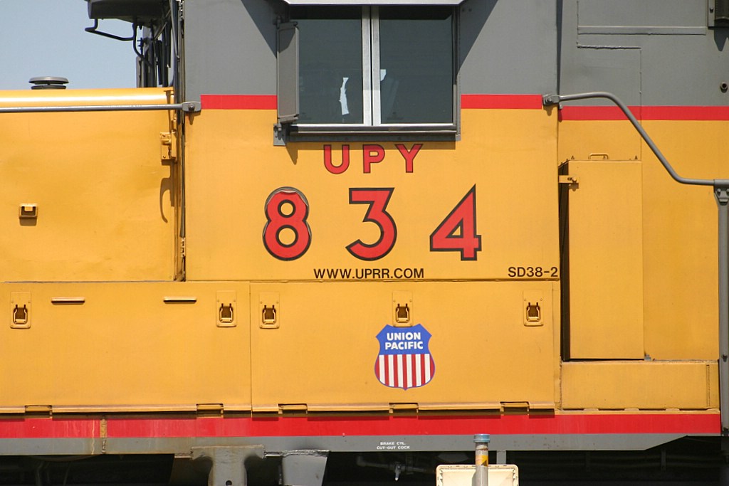 UPY SD38-2 working the yard